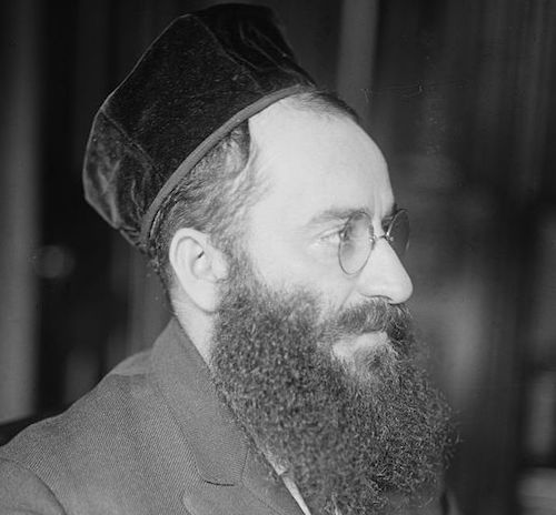The Cantor: Chazan (Hazzan) - Mitzvahs & Traditions