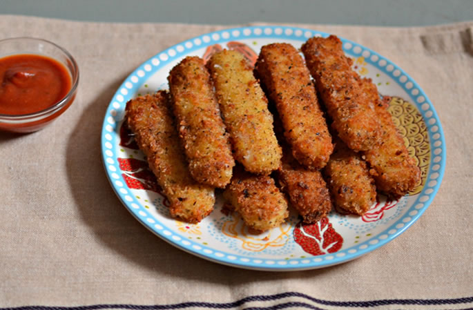 Fried Mozzarella Sticks for Chanukah - Dairy - Kosher Recipe