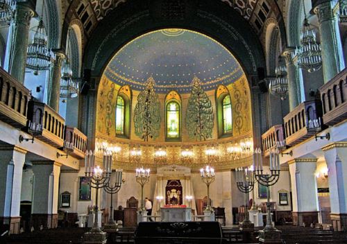 What Is a Synagogue? - Mitzvahs & Traditions